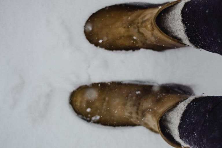 Boot Insulation Guide: Keep Your Feet Warm and Dry